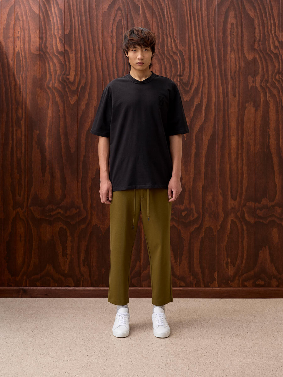 T-shirt with Back Yoke (Black) - JOSEPH & JAMES